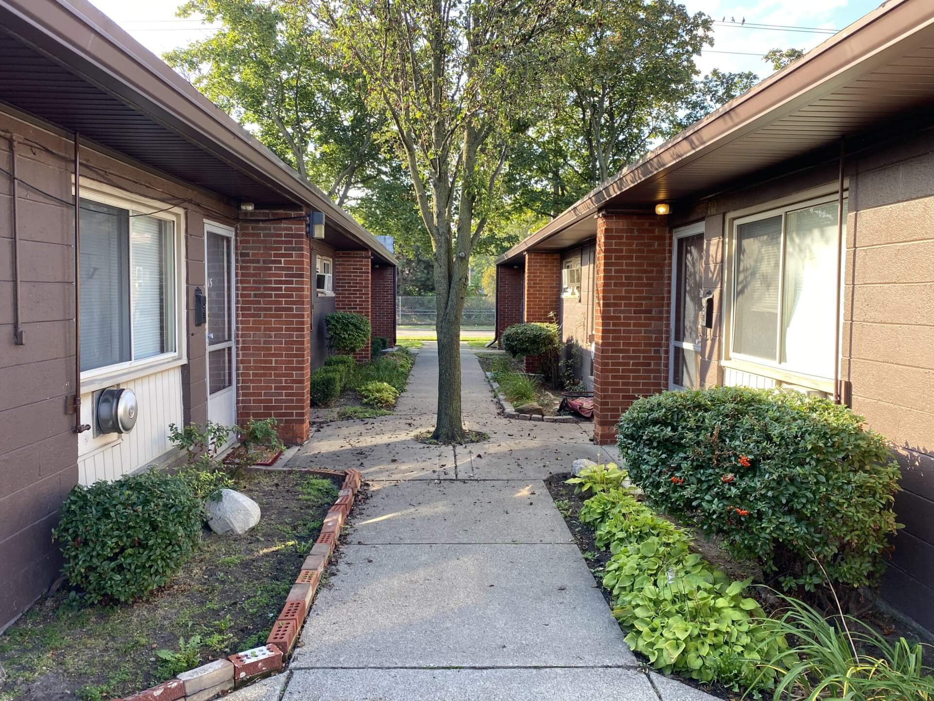 Peter Jankowski & Rich Deptula Sell the 36-Unit Leroy Apartments in ...